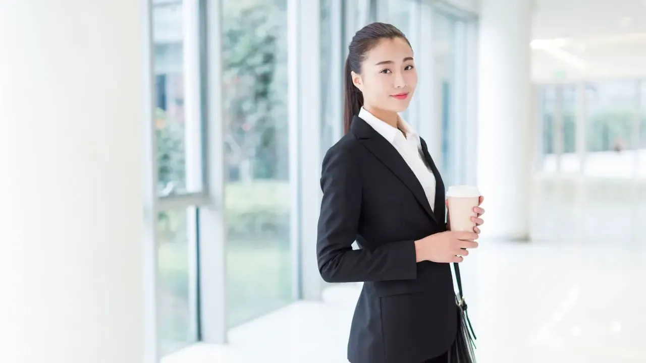 White collar là gì? Các thuật ngữ collar jobs thú vị có thể bạn chưa biết