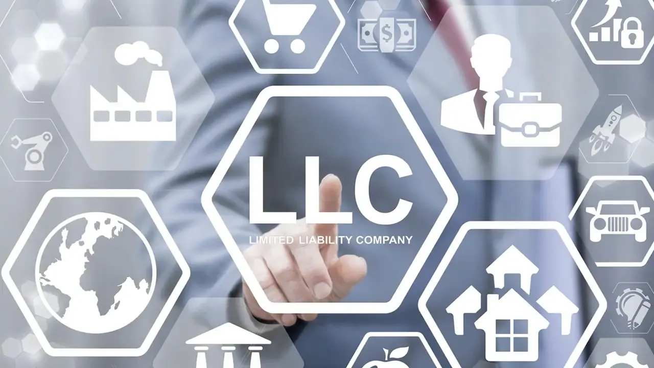 LLC là gì? Công ty LLC khác biệt gì so với Corporation?