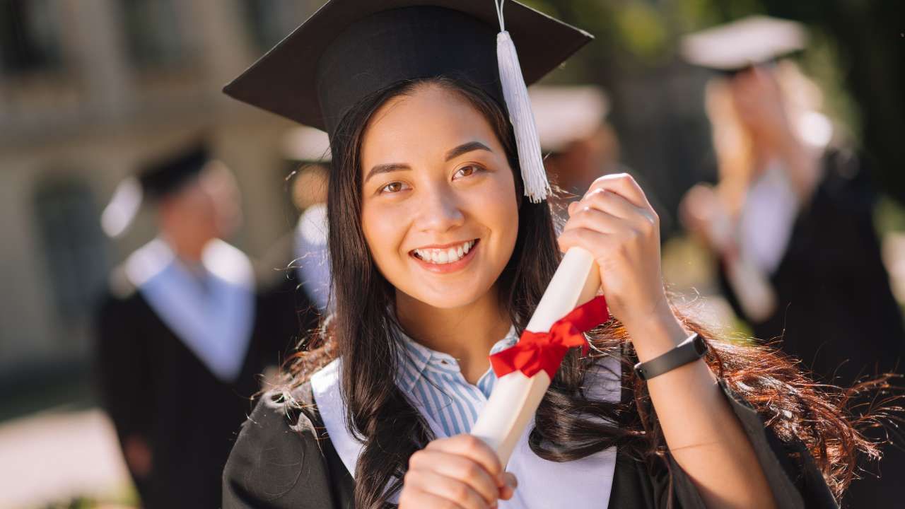 Master là gì? Cần có những tiêu chuẩn, kỹ năng nào để học master?