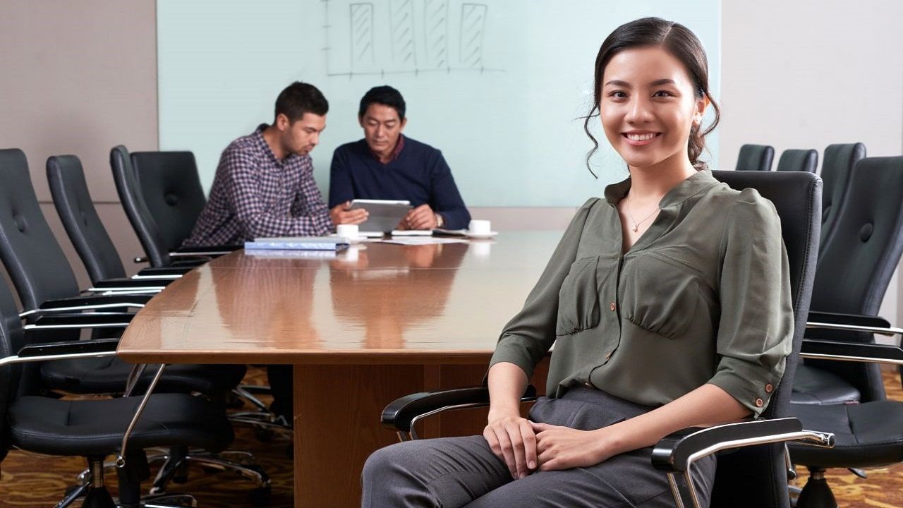Staff là gì? Giới thiệu những vị trí staff phổ biến trong các lĩnh vực